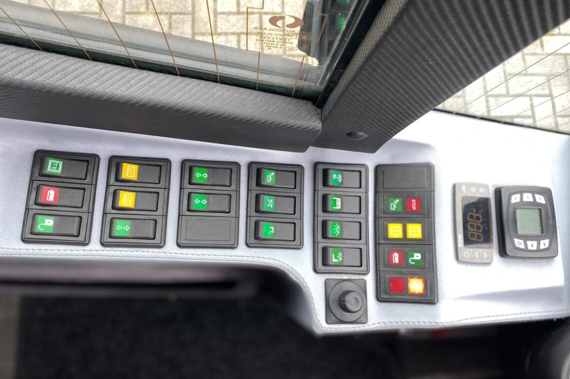 Iveco Cuby C70 Tourist Line HD 35+1+1 - Auto-CUBY